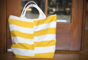 DIY: Make Your Own Beach Bags This Summer - Scoop Empire